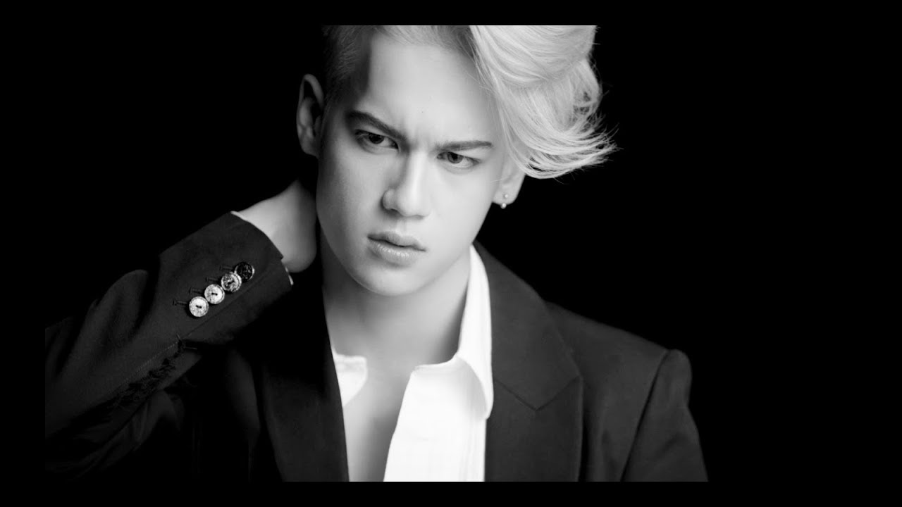 "9x9" (NINE BY NINE) - PARIS - YouTube