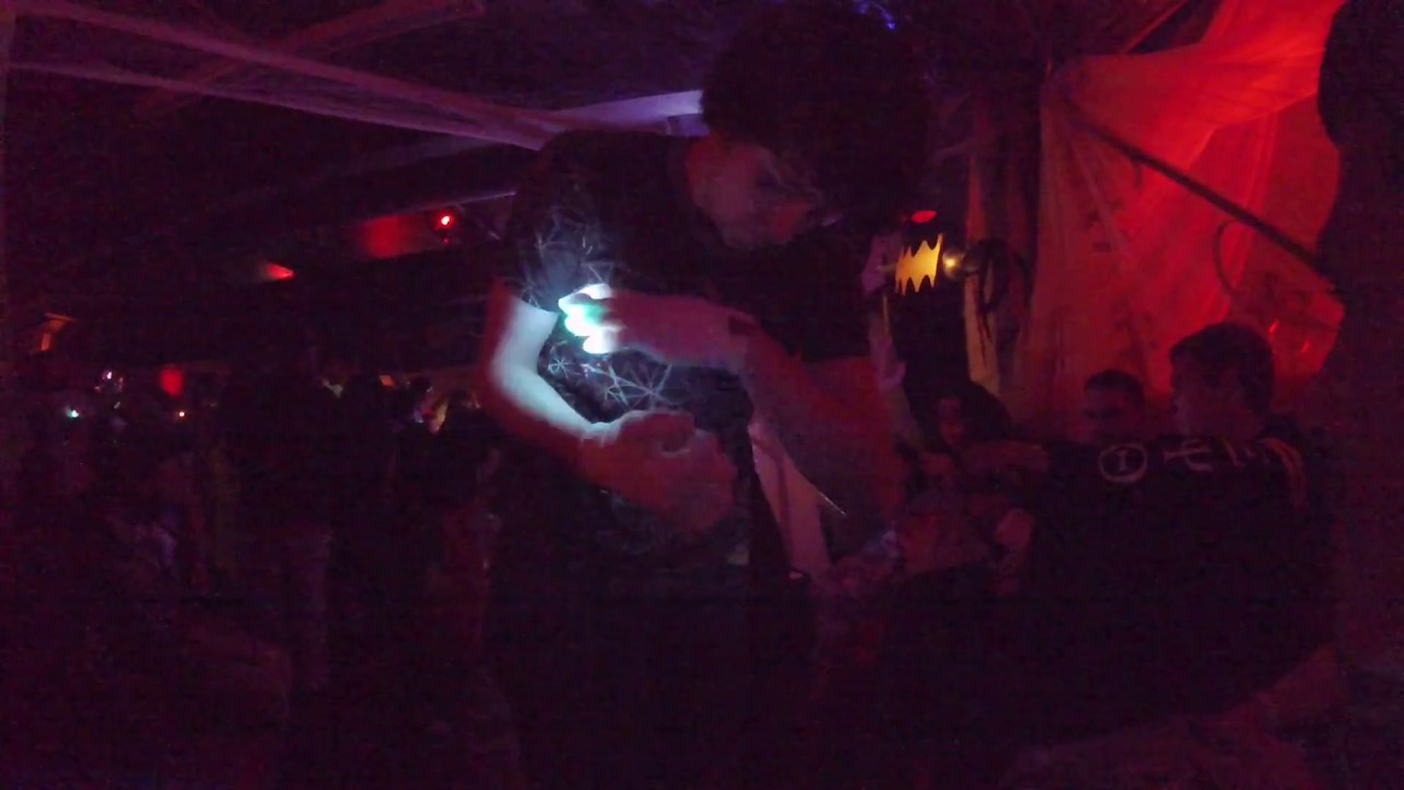 Storm Vs. Sarcasm EMT Nightmare Gloving Comp FINALS pt 1. - YouTube