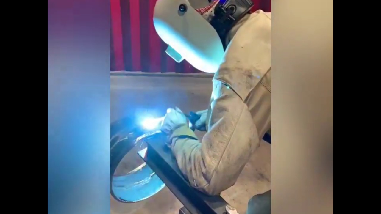 Welding with a respirator - YouTube