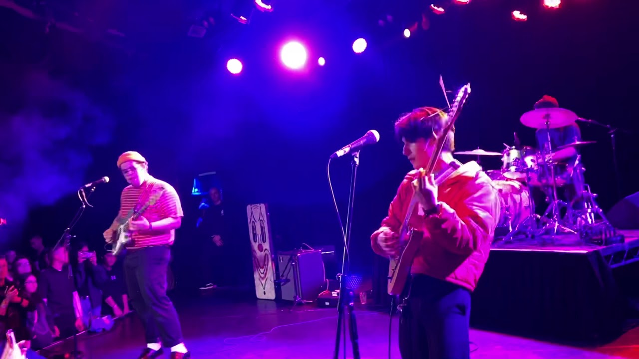 Beach Goons- Chunti Live - YouTube