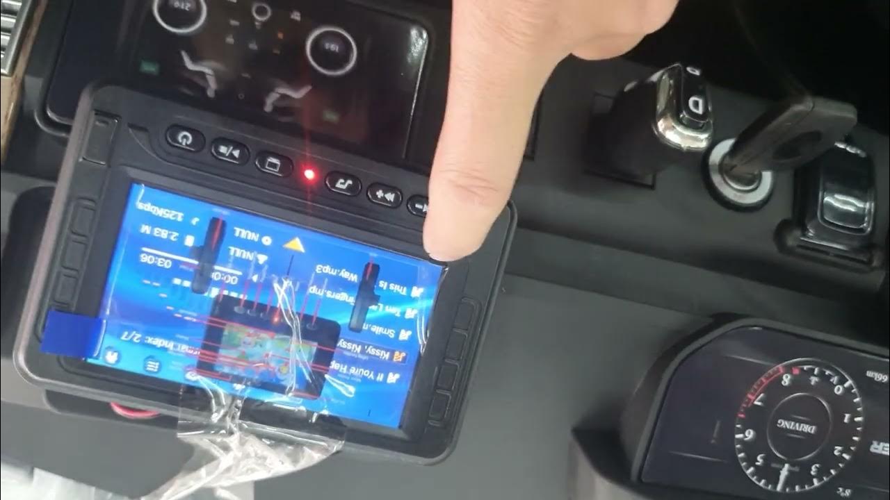 Chuẩn bị xe ô tô điện trẻ em Range Rover HSE cho bé. - YouTube