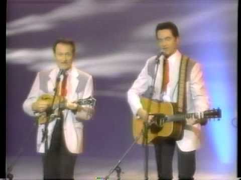 Mike Stevens on Old Much Music broadcast - YouTube