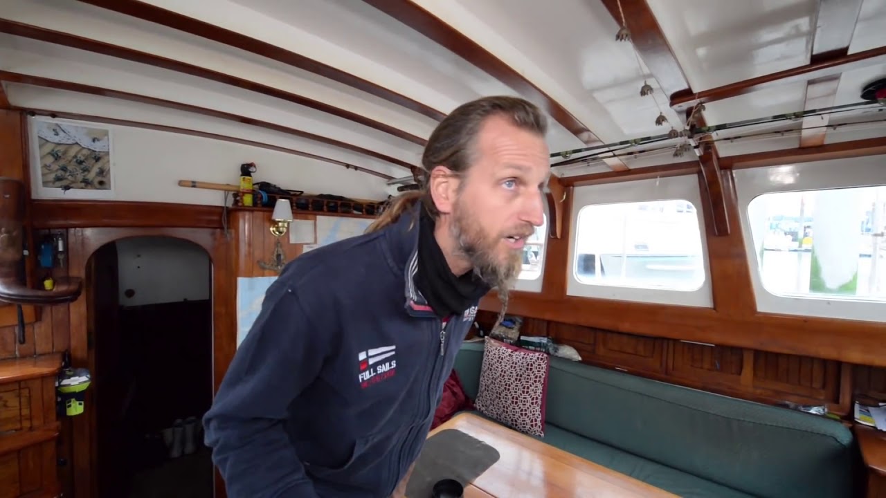 One Man Sailing The World in his Little Sailboat - YouTube