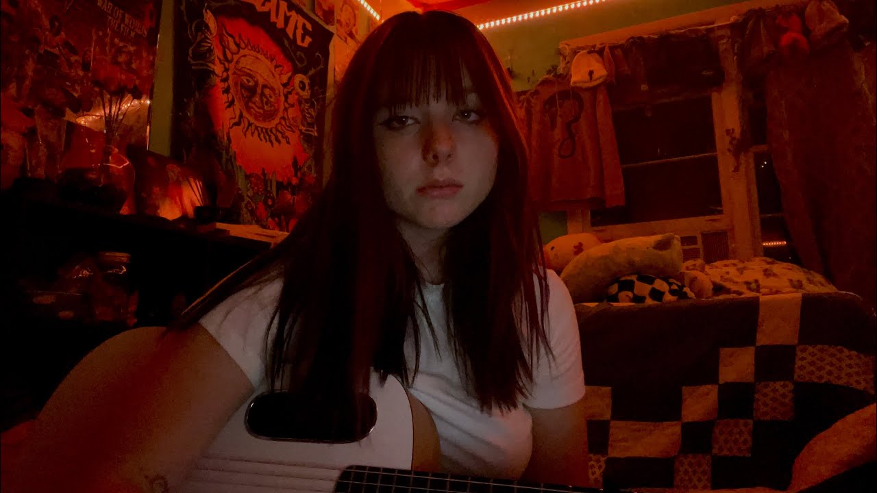 Lizzy McAlpine - doomsday (cover) - YouTube