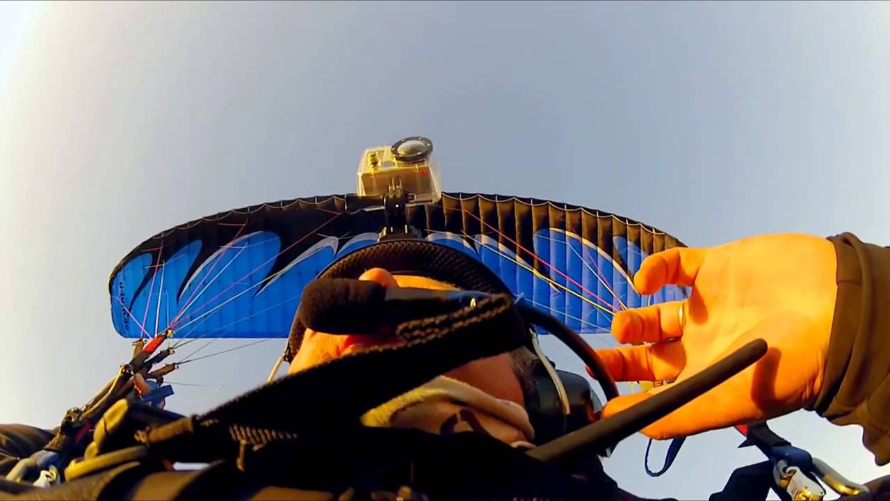 Charley Boorman flies a Parajet Volution 2 Paramotor in Africa - YouTube