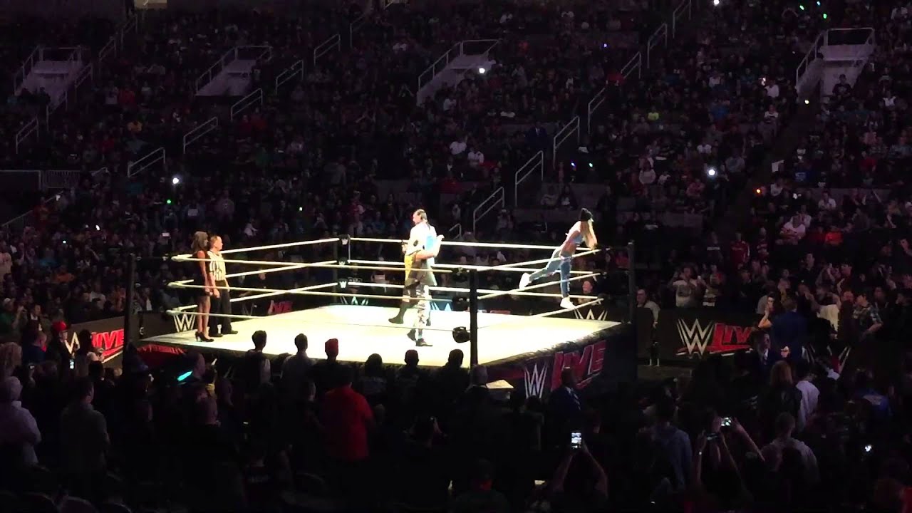 Enzo and Big Cass intro wwe live San Jose - YouTube