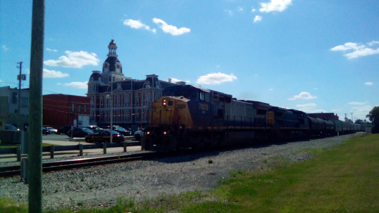Afternoon EASTBOUND FW-LI Short CFE Mixed Freight Train! (05/30/2024) - YouTube