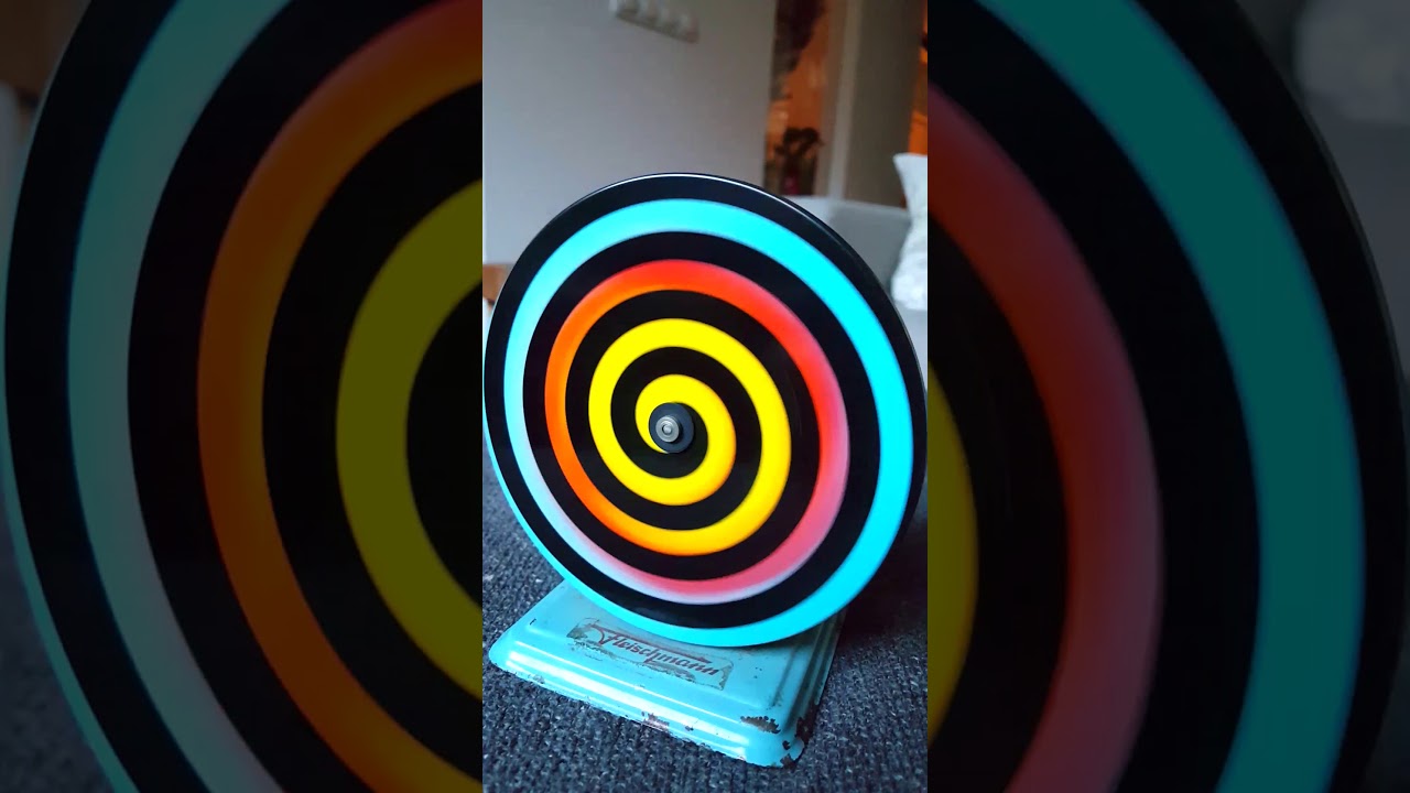 The hypnotiser - YouTube