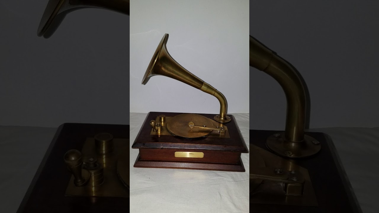 Vintage Wood Brass Music Box Victrola Gramophone Record Player Love ...
