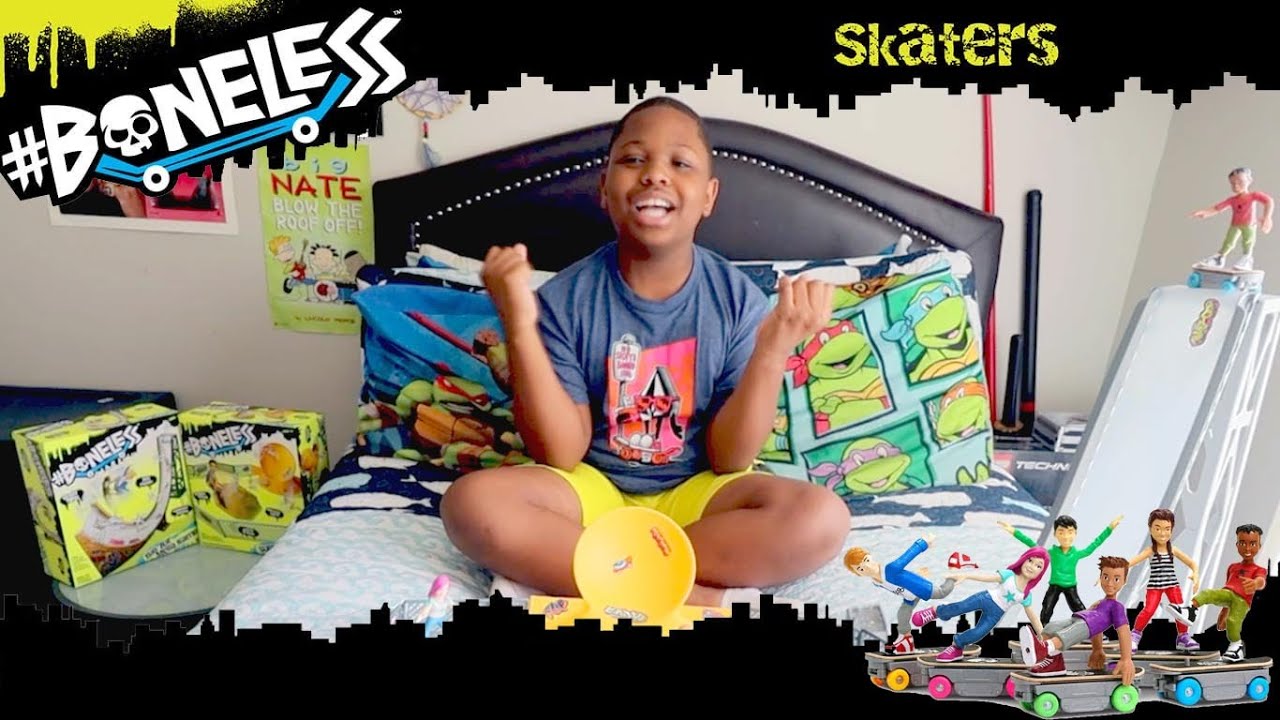 #Boneless Skaters! | Toy Review | Danny's Clubhouse - YouTube