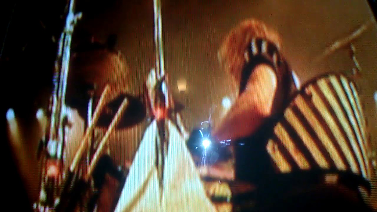 Robert Sweet Stryper backstage Puerto Rico - YouTube
