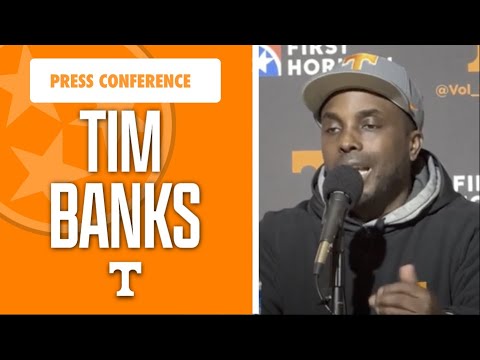 Tennessee football defensive coordinator Tim Banks talks on start of ...