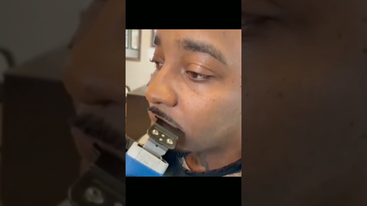 barber lip prank 😂💀 - YouTube