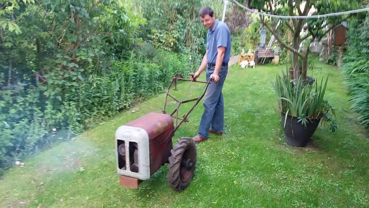 Bmb light tractor runs again - YouTube