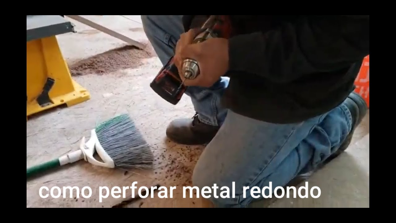 Como perforar metal redondo - YouTube