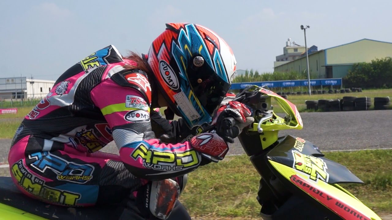 Taiwan's Fastest Female Scooter Racer - Maggie Lin (林郁庭) - LIFE OF BRI ...