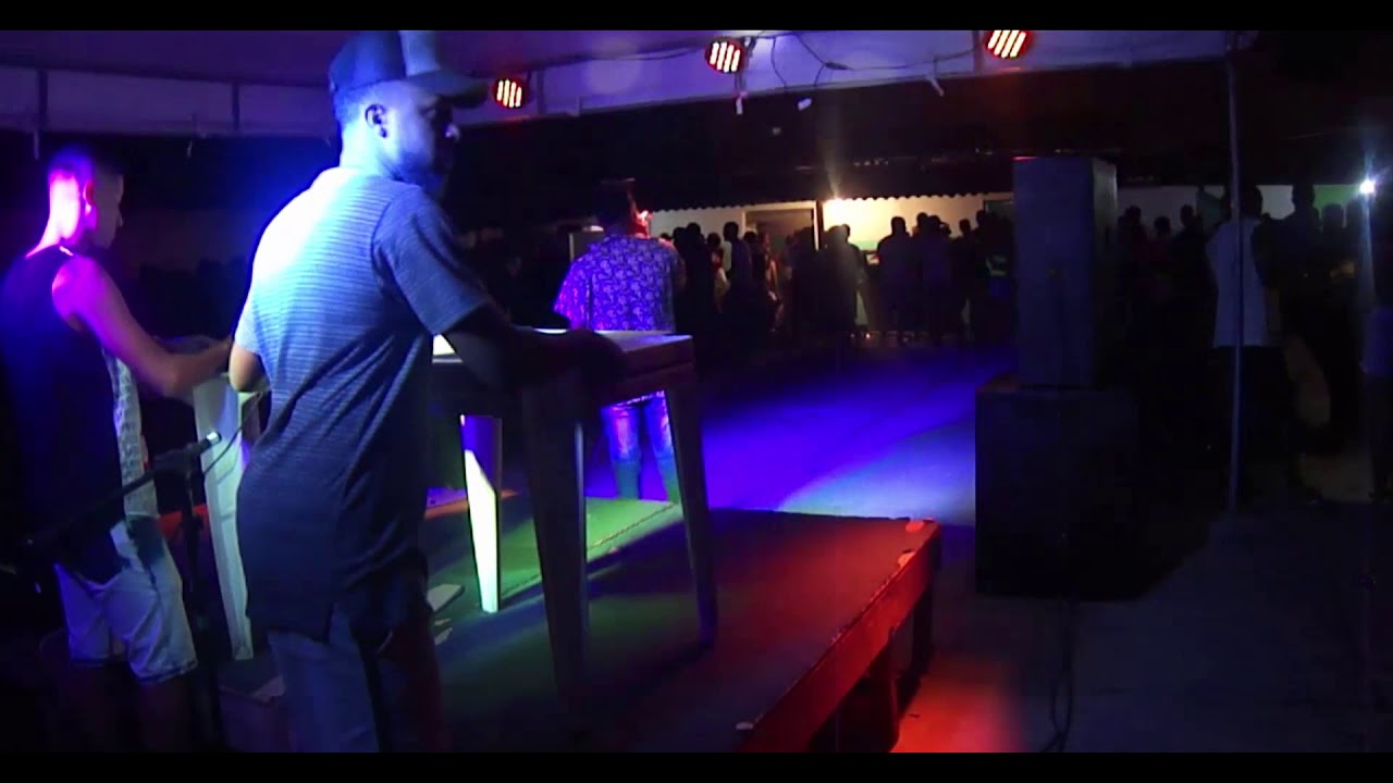 [ SHOW ] MC ARISON AOVIVO EM FEIRA DE SANTANA *baile do poderoso* - YouTube