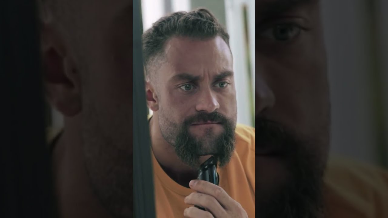 Chris Bumstead ⁞ Daddy Cbum Shaving His Beard Looking Fine As Ever 😍 ...