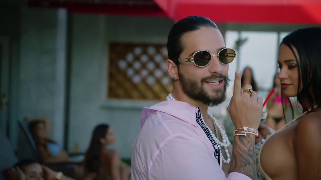 Maluma Mala Mía Official Video - YouTube