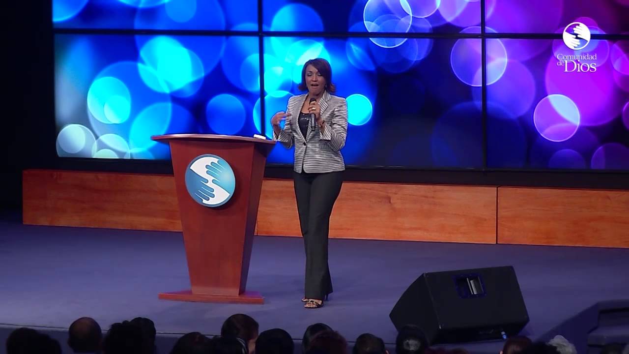 Pastora Nancy Amancio - La Iglesia - YouTube