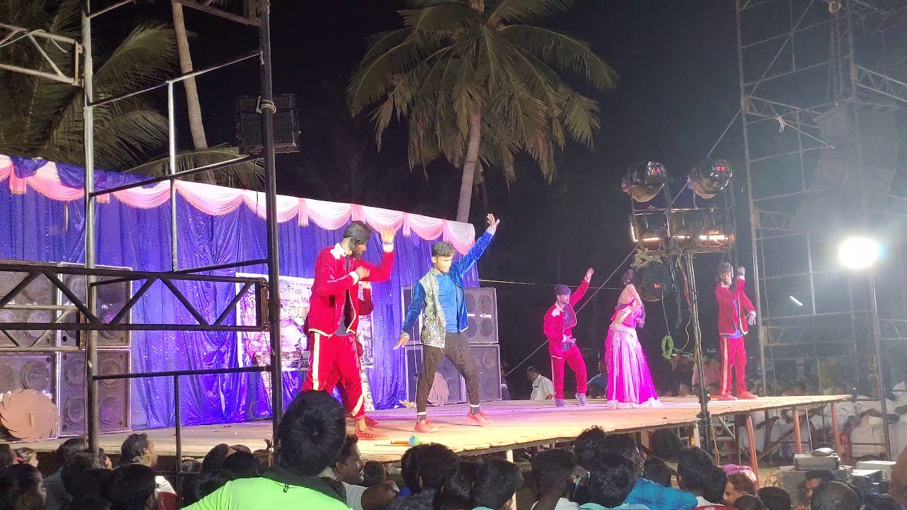 Record dance - YouTube