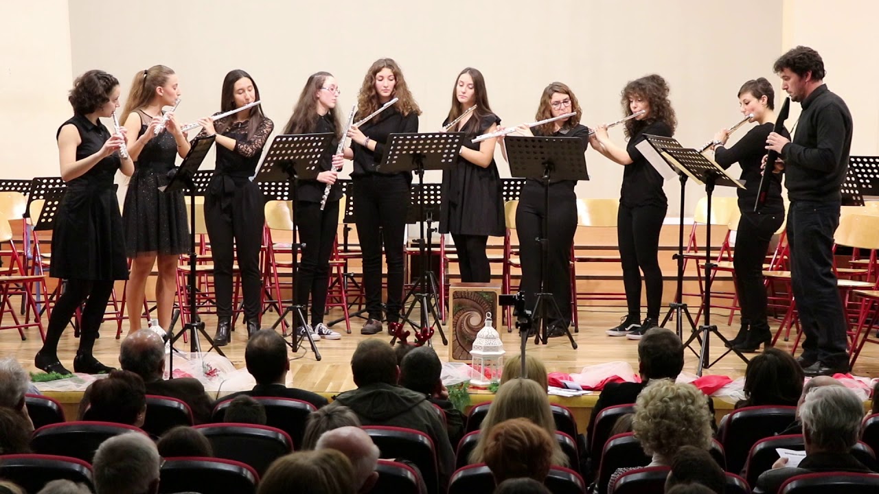 ΧΡΙΣΤΟΥΓΕΝΝΙΑΤΙΚΗ ΓΙΟΡΤΗ ΜΟΥΣΙΚΟΥ ΣΧΟΛΕΙΟΥ ΠΤΟΛΕΜΑΪΔΑΣ 2017 (11) - YouTube