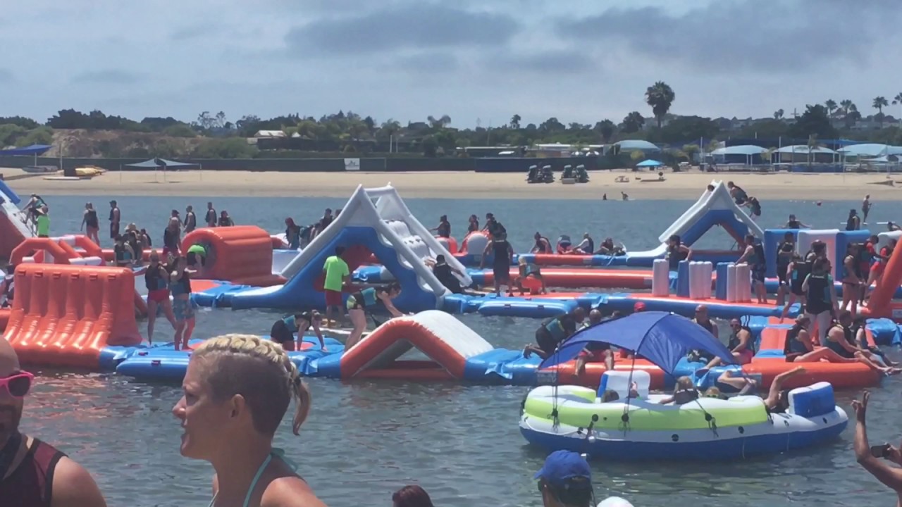 Inflatable Run 2017 - YouTube