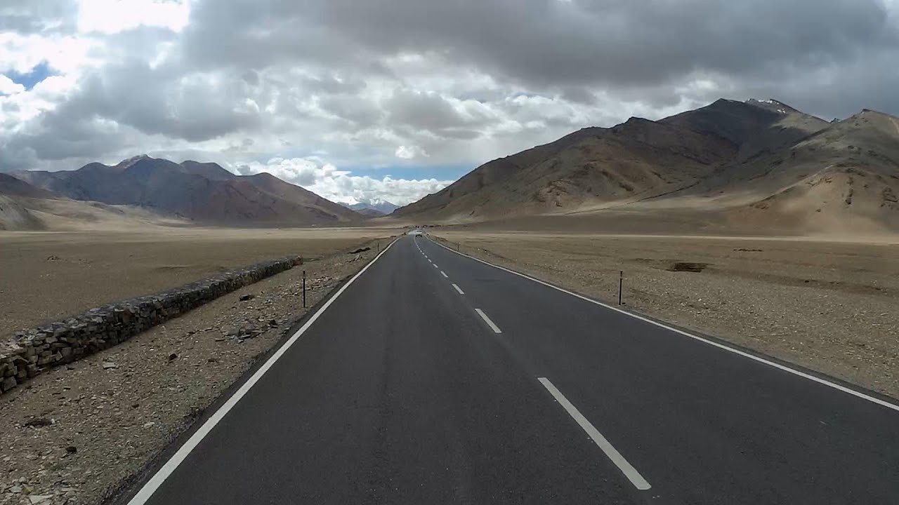 Baralacha La to Sarchu – Toughest Stretch of Leh Ladakh Bike Ride - YouTube