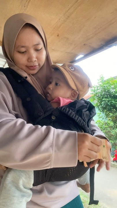 Jalan-jalan sore bareng bayi bolen #adayinmylife #viavia #shortvideo #youtubeshorts - YouTube