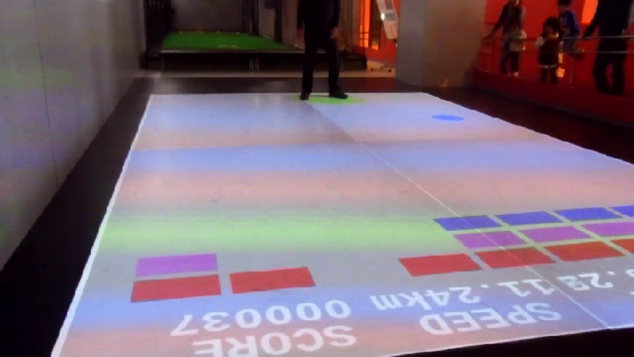 Virtual Game in Japanese Game Center - YouTube