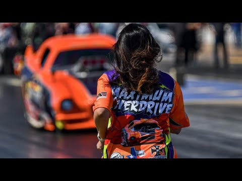 Maximum Overdrive vs Brutus Racing Q2 for @FunnyCarChaos at ...