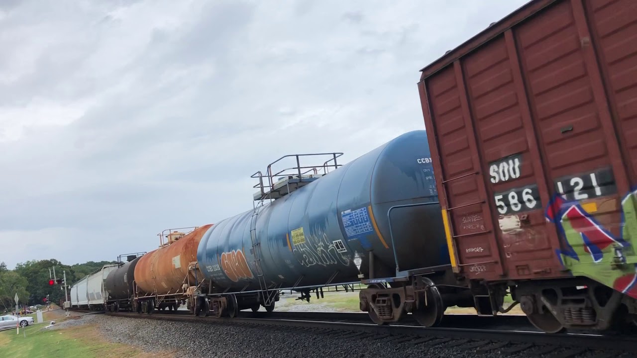 NS 7650 Leads NS 153 (With SVGX 8634 5th) Thru Norcross, GA 8/26/19 ...
