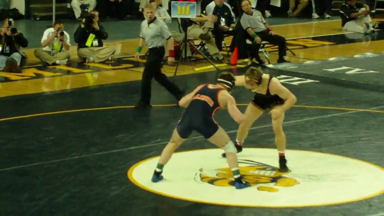Jay Borschel (Iowa) vs Jordan Blanton (Illinois) - YouTube
