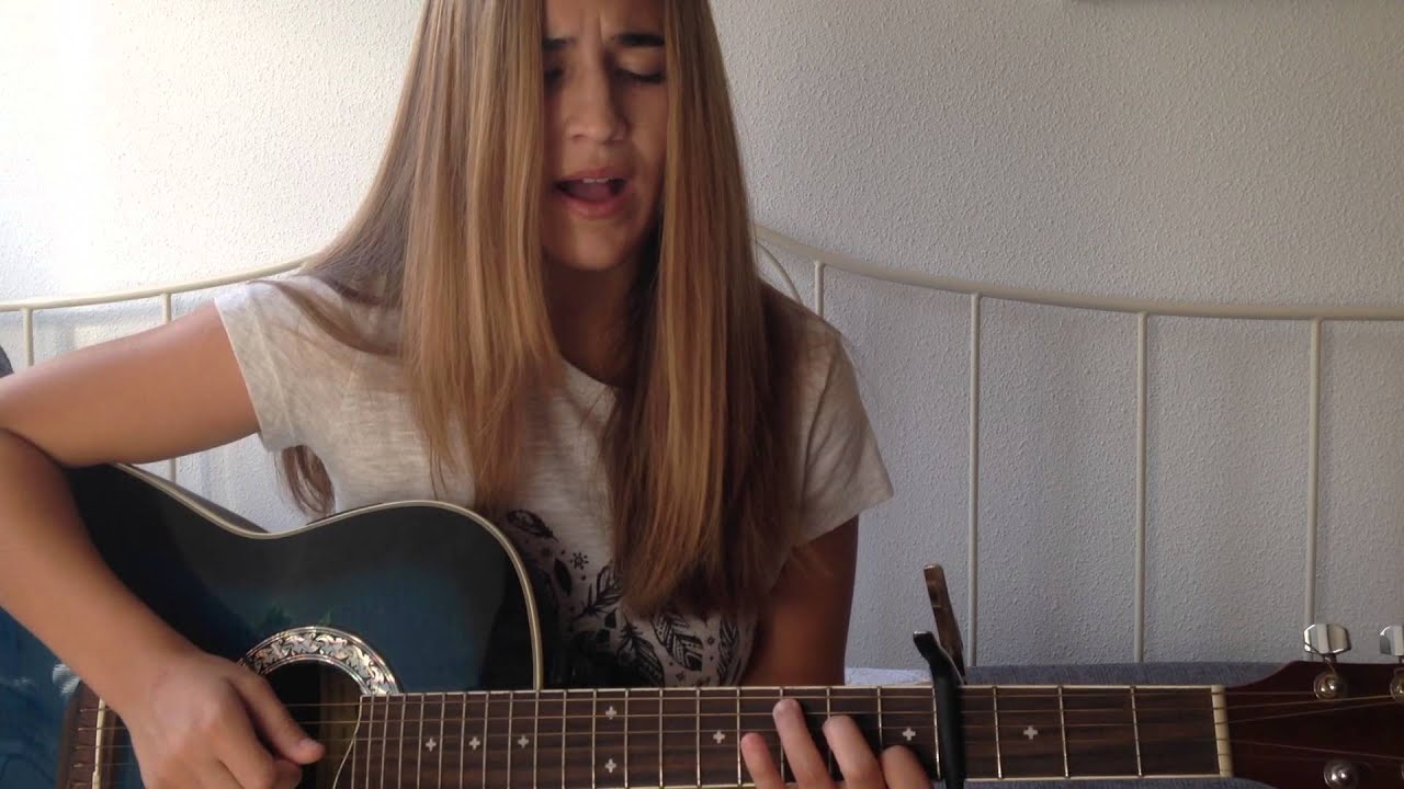 Thinking out loud-Ed Sheeran Cover Lucía Peña - YouTube