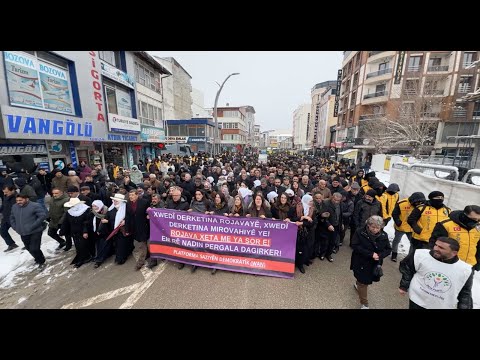 Rojava için yürüyüş: Van’da binler sokağa çıktı