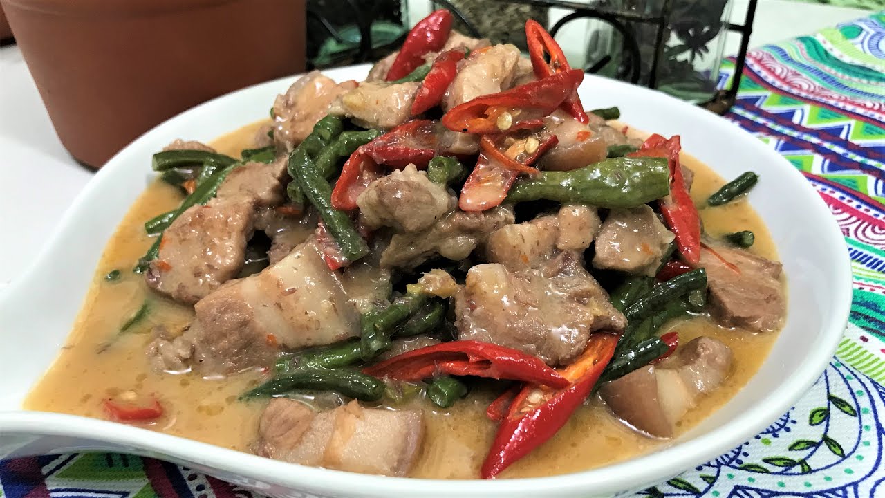 Bicol Express with Sitaw - YouTube