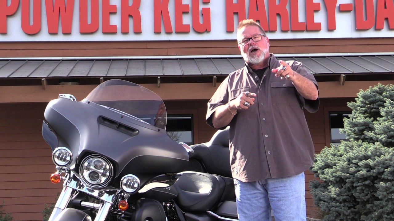 2017 Harley-Davidson Touring Motorcycles Benefits and Features Powder ...