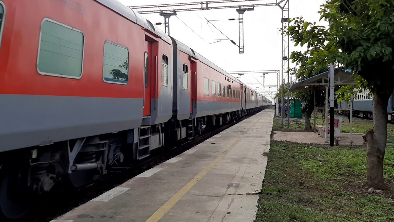 ET-WAP7 Holding 12270 NZM-MAS Duranto Express In Hurry - YouTube