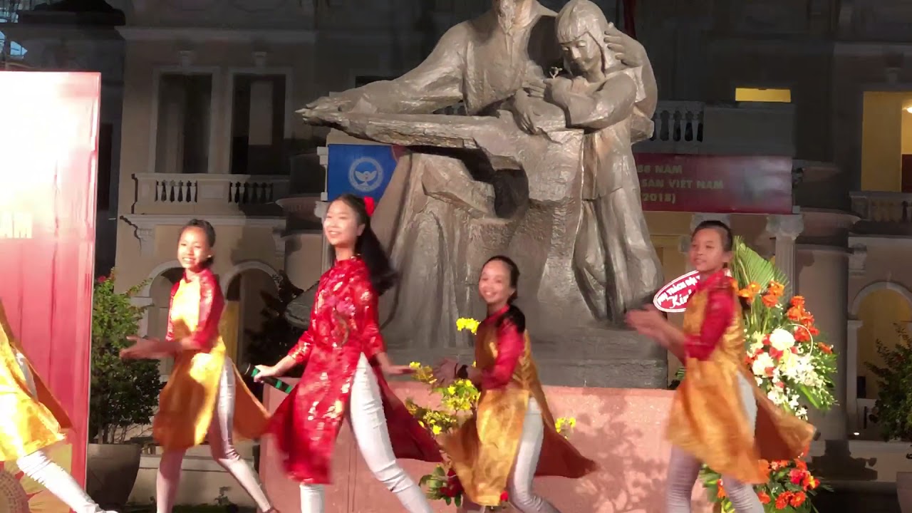 Doan ca xuan - YouTube