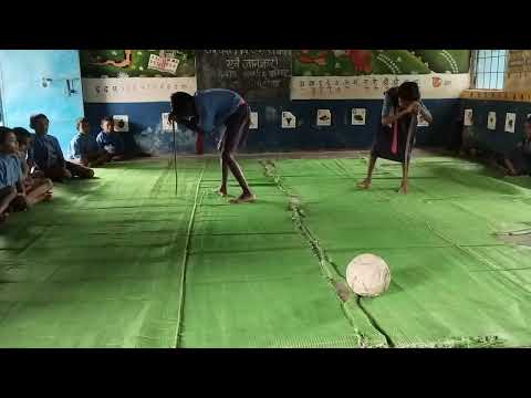 बैगलेश डे एक्टिविटी मे मजेदार खेल गतिविधि प्राथमिक विद्यालय कोमटीगुड़ा विकास खंड छिंदगढ़ जिला सुकमा 