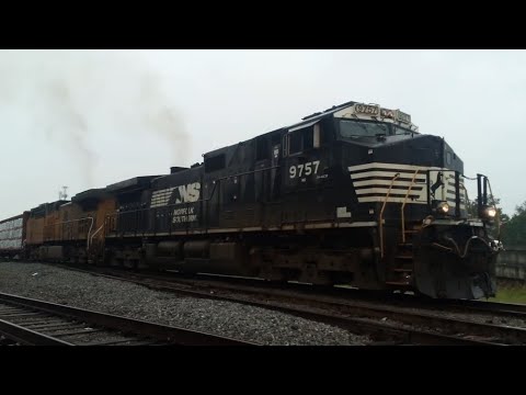 NS D9/Ex SP!!! NS #9757 leads a slow NB UP M-LKAX17 out of Lake Charles, Louisiana!!! - YouTube