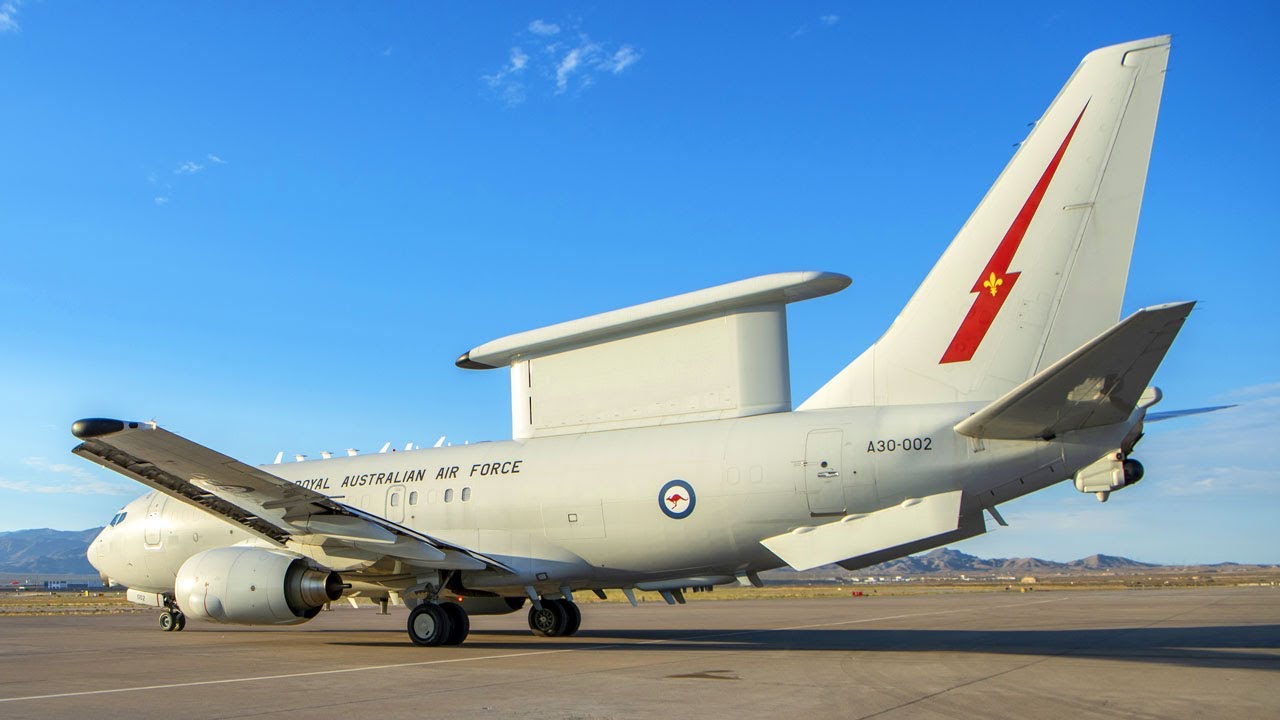 Royal Australian Air Force E-7A Wedgetail Aircraft - YouTube