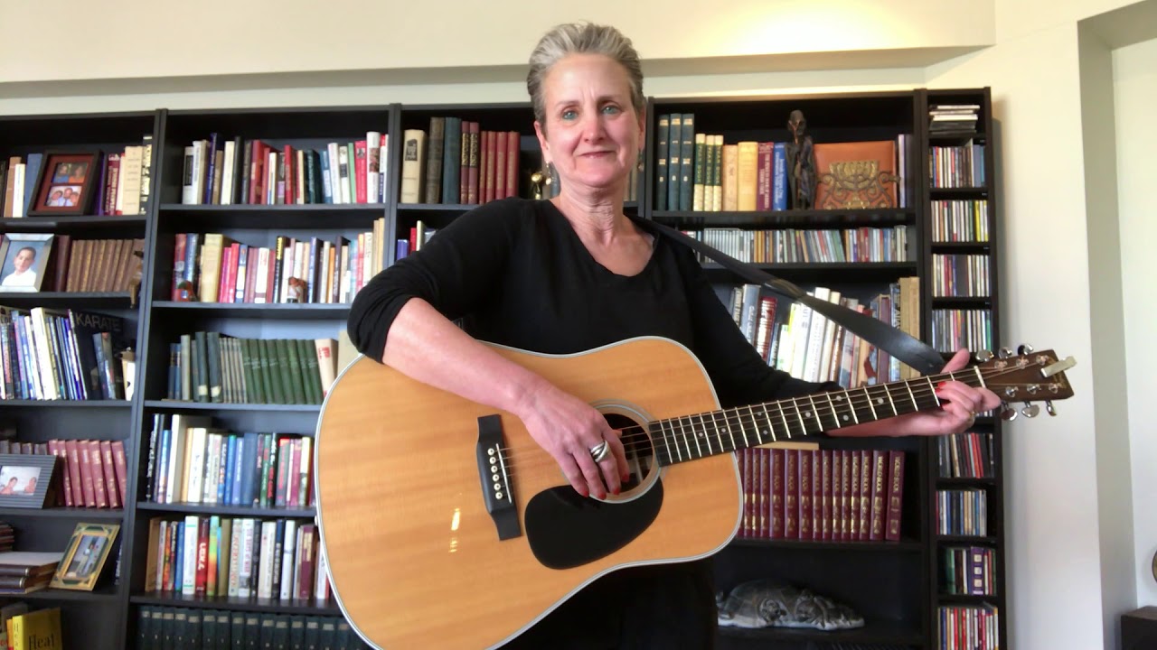 Janie Respitz Yiddish songs to fight the Corona virus - YouTube