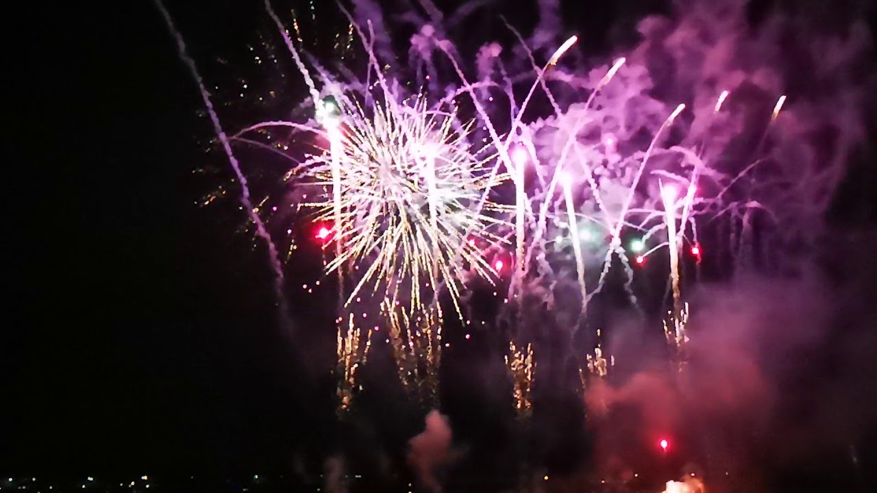 Halton Fireworks 2019 (Runcorn and Widnes Bonfire Night) - YouTube