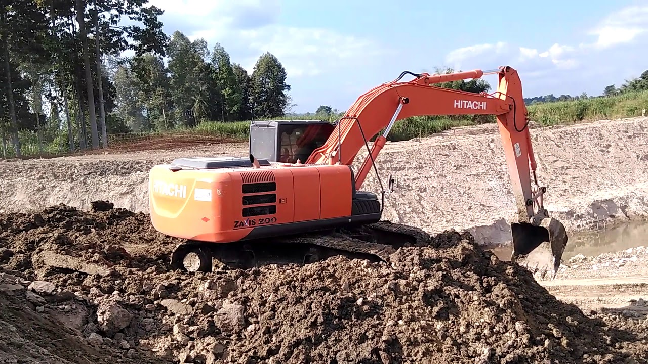 HITACHI ZAXIS 200 5Gตักดิน - YouTube