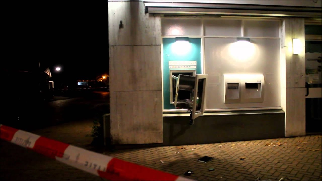 Ram/plof-kraak geldautomaat ABN-bank, Dinxperlo - YouTube