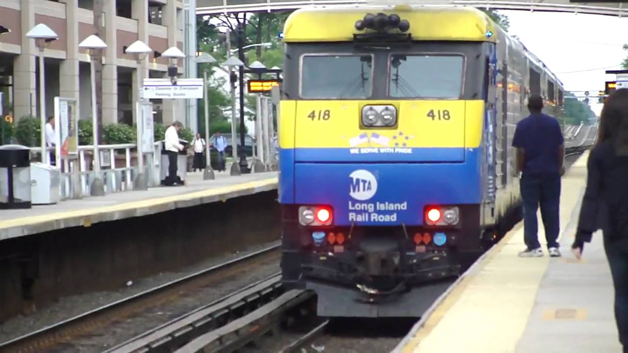 LIRR: Mineola Station - YouTube