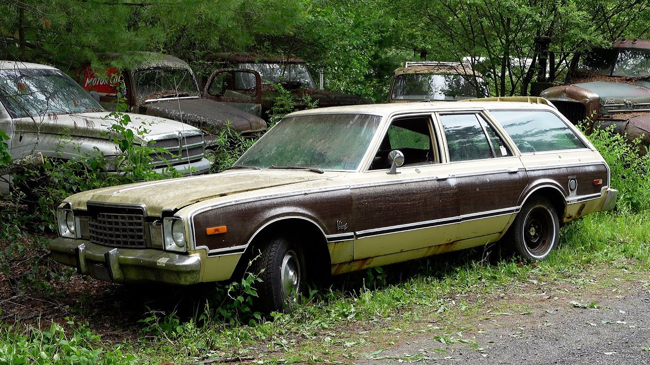 Wagon Week EP28 - Road Runner Station Wagon? - YouTube