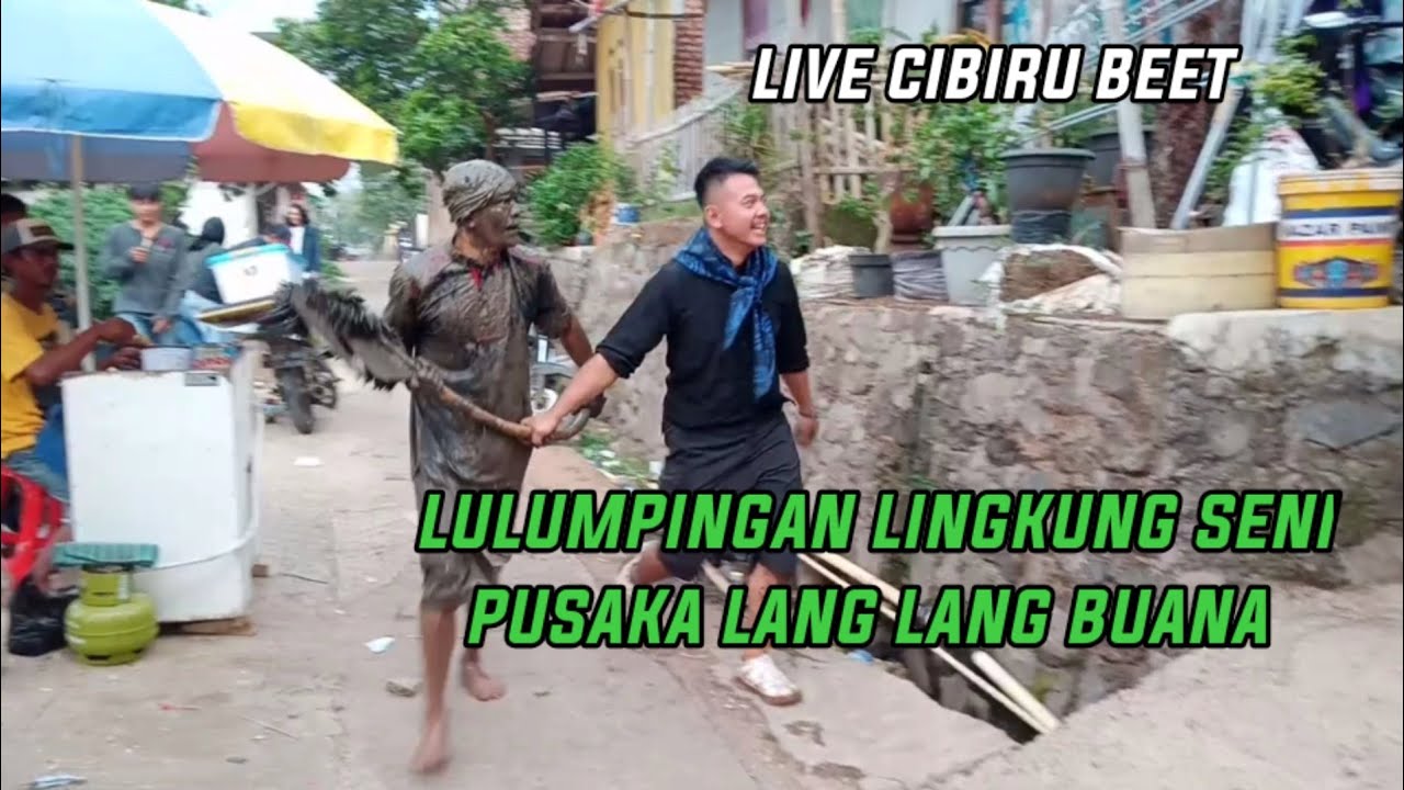 penuh dengan lumpur saat lulumpingan lingkung seni pusaka lang lang ...