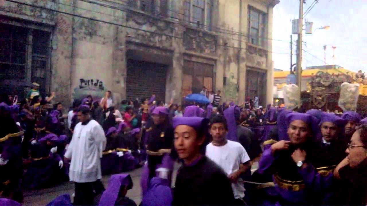 Guatemalan traditions ,Easter week(semana santa) The processions. - YouTube